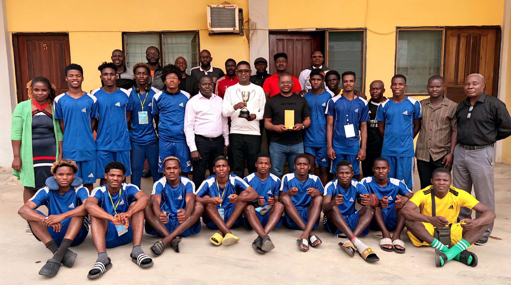 RECREATIVO DO CHINGO, NO PÓDIO DO CAMPEONATO NACIONAL DE FUTEBOL 11 EM ...