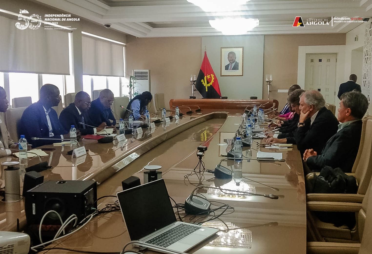 MINISTRO DA INDÚSTRIA E COMÉRCIO REÚNE COM REPRESENTANTES DA ASSOCIAÇÃO ...